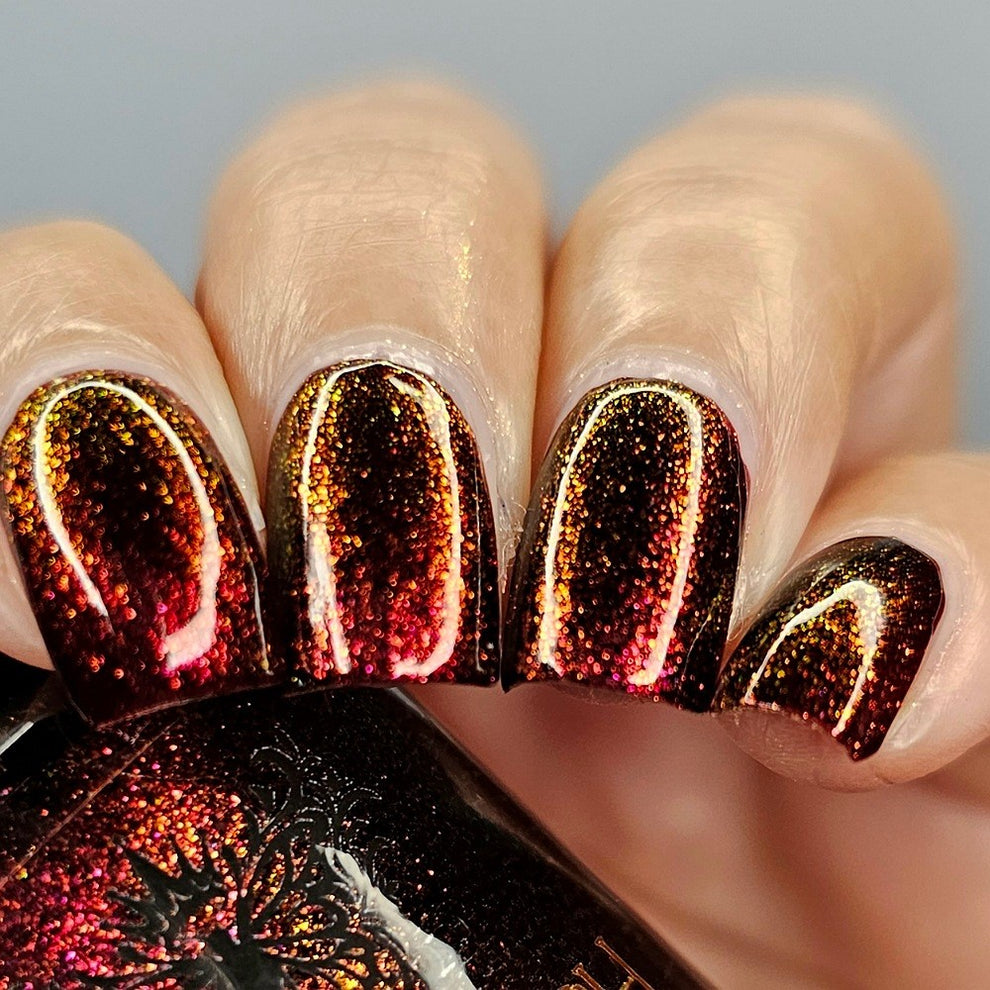 Mistletoe & Merlot – Monarch Lacquer